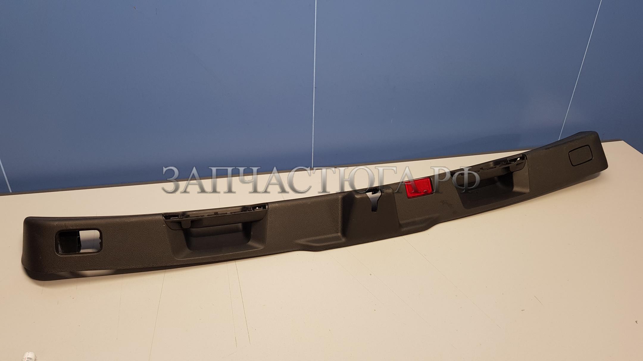 Купить обшивка двери багажника Mercedes GL-klasse X166 GL GLS 2012-