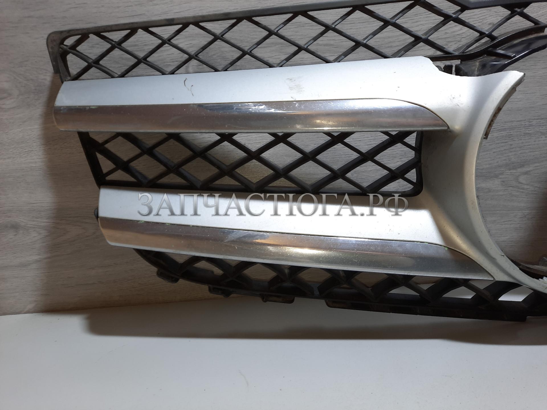Купить решетка радиатора Mercedes GLK-klasse X204 2008-2015
