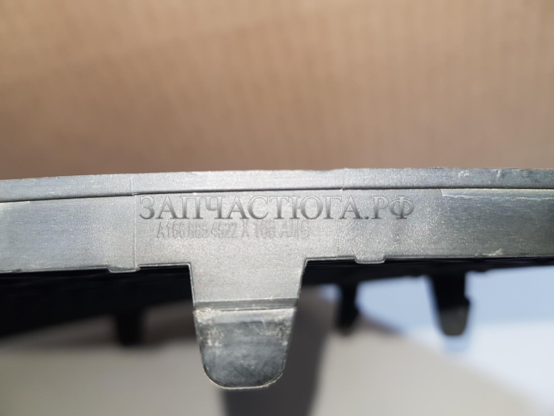 Купить решётка в бампер левая Mercedes GL-klasse X166 GL GLS 2012-